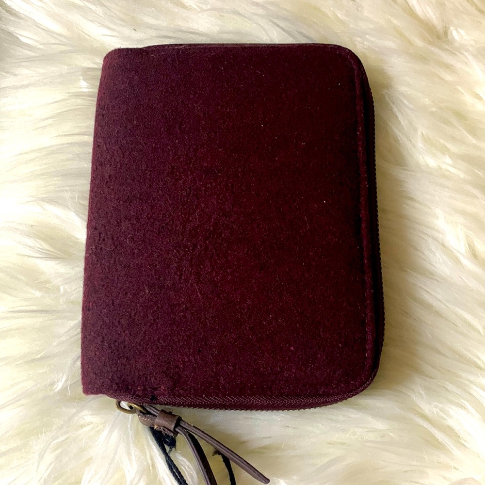 Wallet/Note Booklet Zips Up For Safe Keeping - Gem